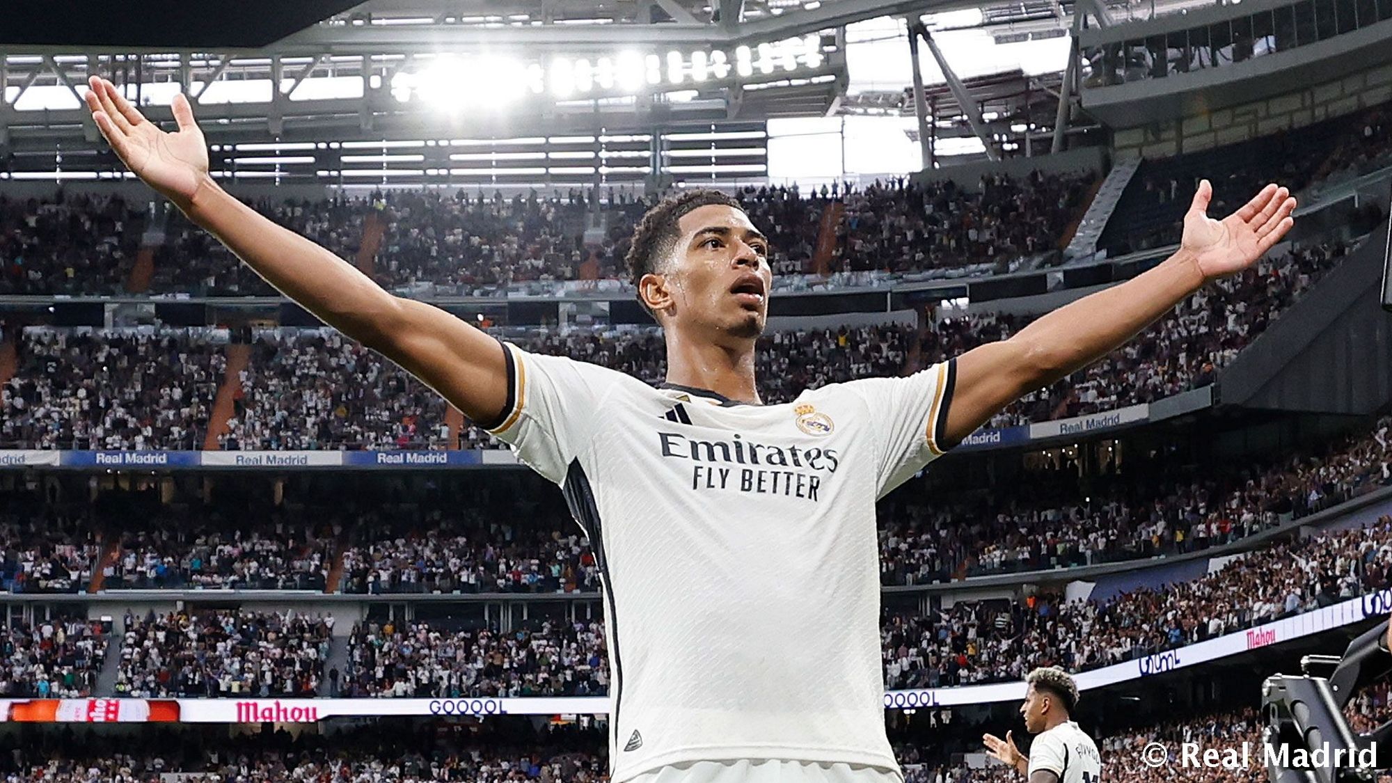 Bellingham se mete el Bernabéu en el bolsillo: el británico es la gran estrella y lo demuestra ...