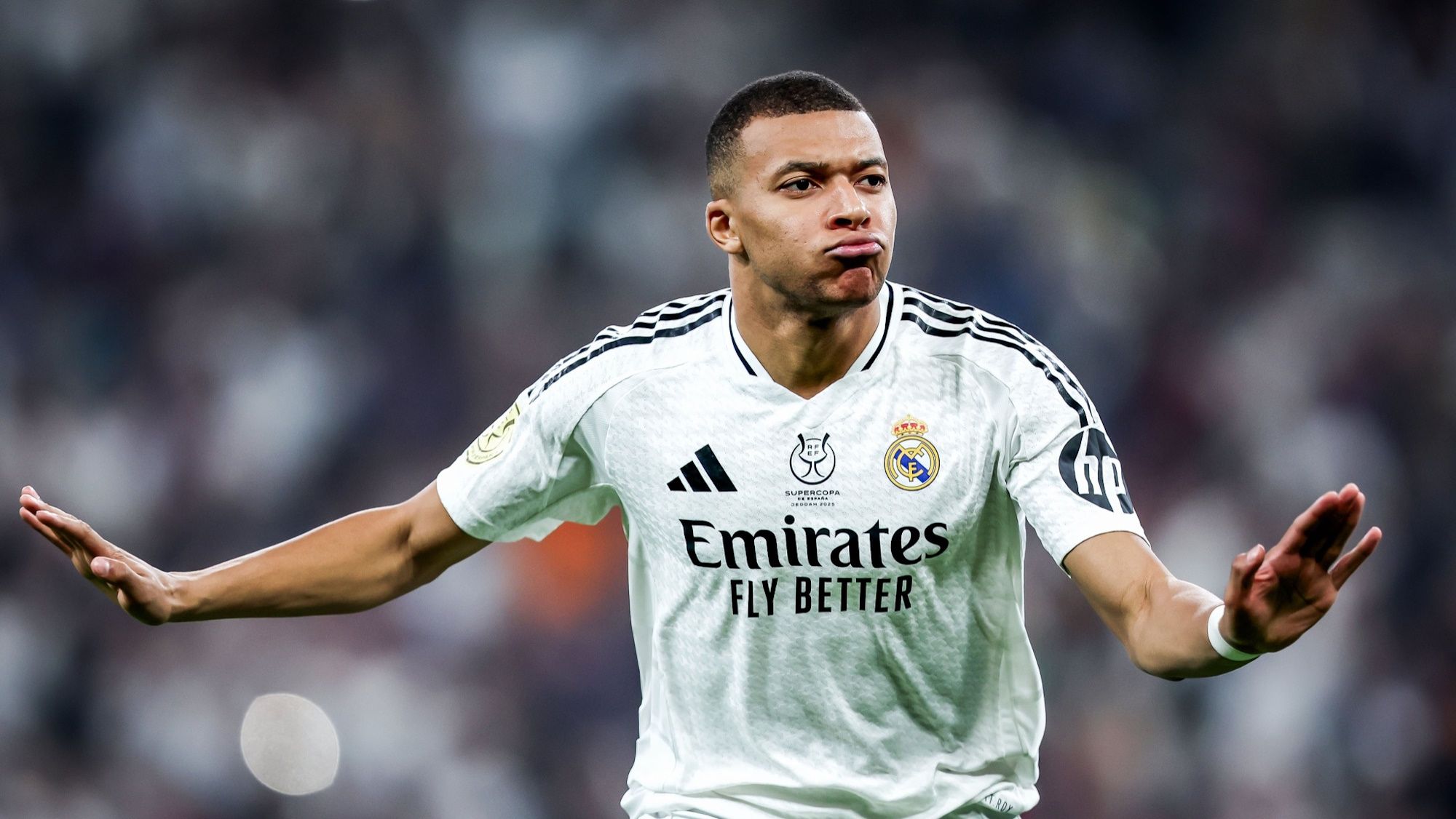 Golazo de Mbappé en la final de la Supercopa con mensaje incluido a los ...