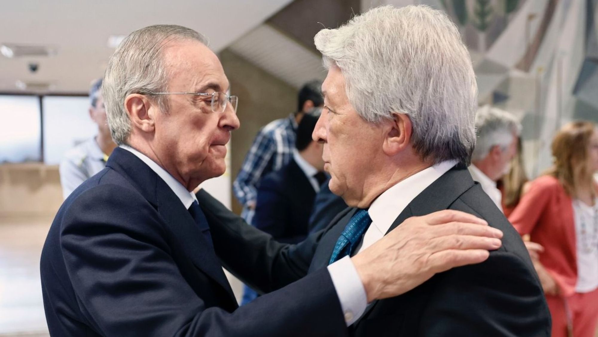 Cara a cara entre Florentino y Cerezo para cerrar el traspaso de este crack, adiós al Atlético