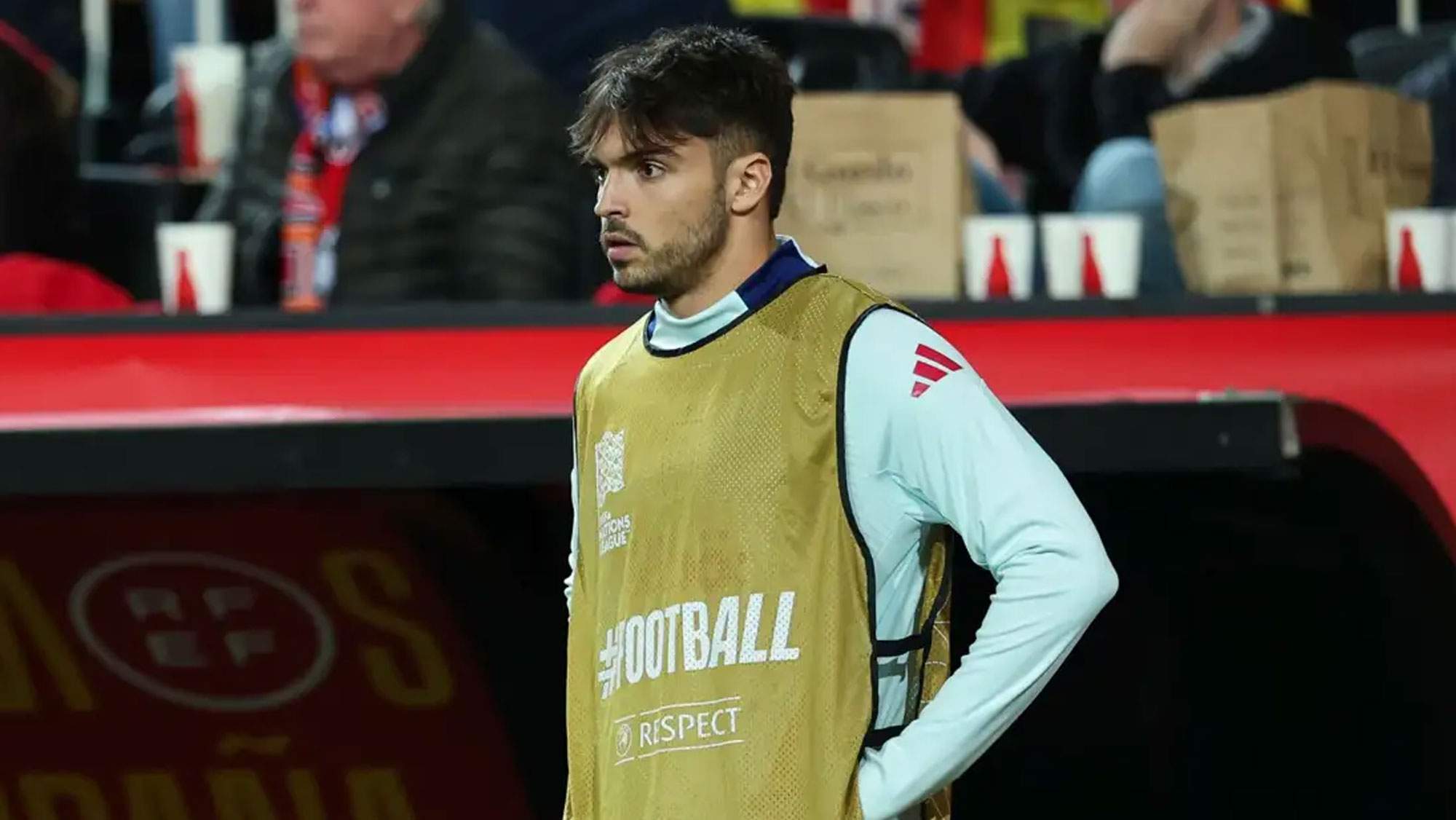 El mensaje de Asencio en redes tras no jugar ni un minuto con la ...