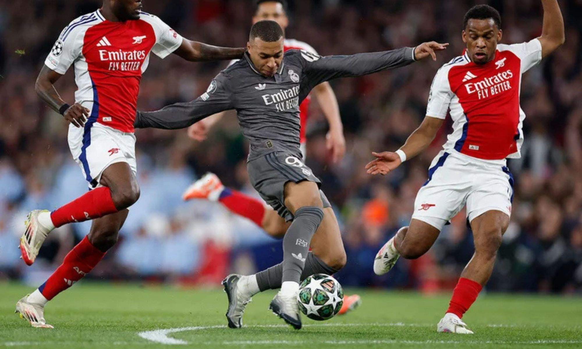 El mensaje de Mbappé a la salida del Emirates que aplaude el madridismo ...