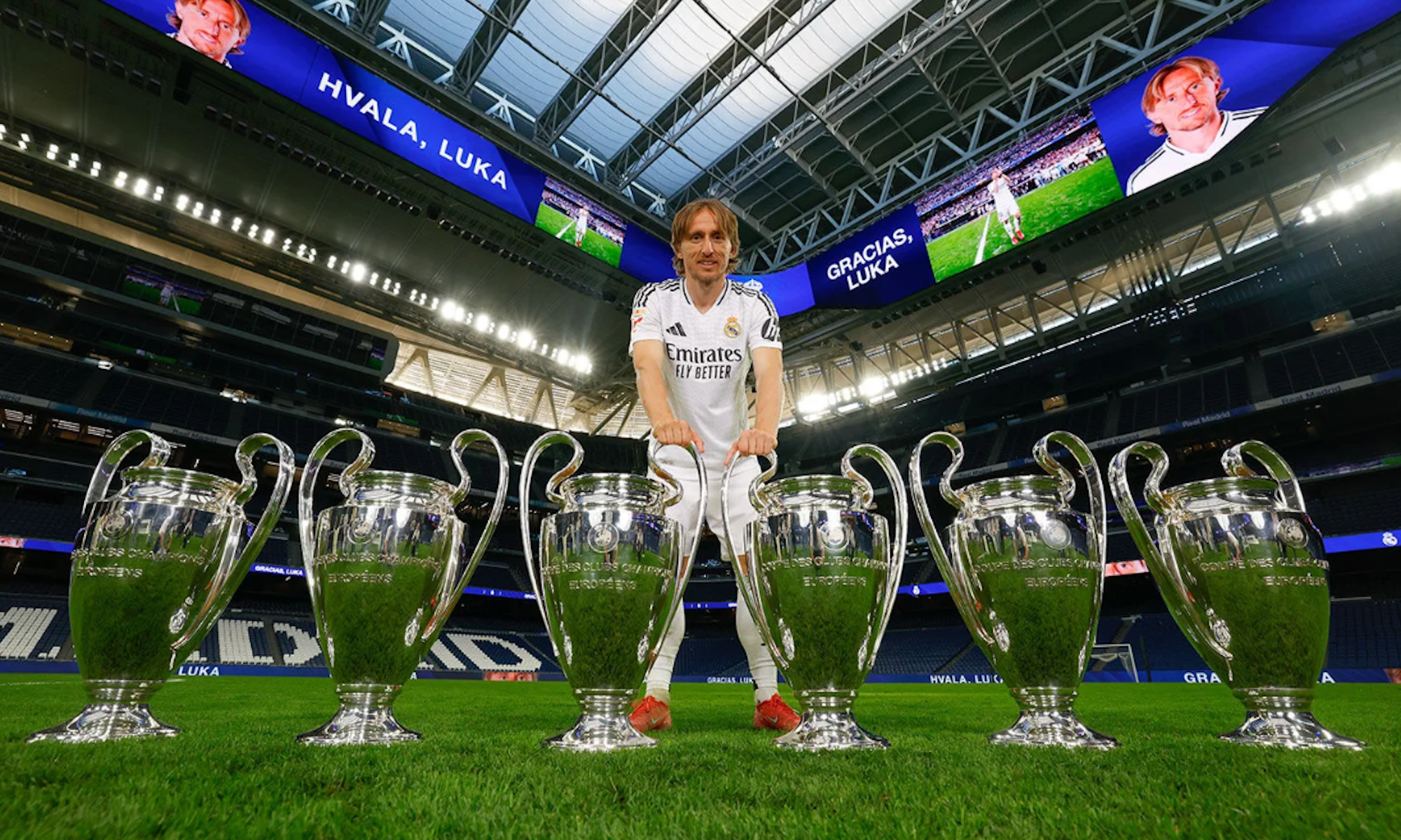 Una imagen para el recuerdo: así fue la foto de Modric con el Bernabéu ...
