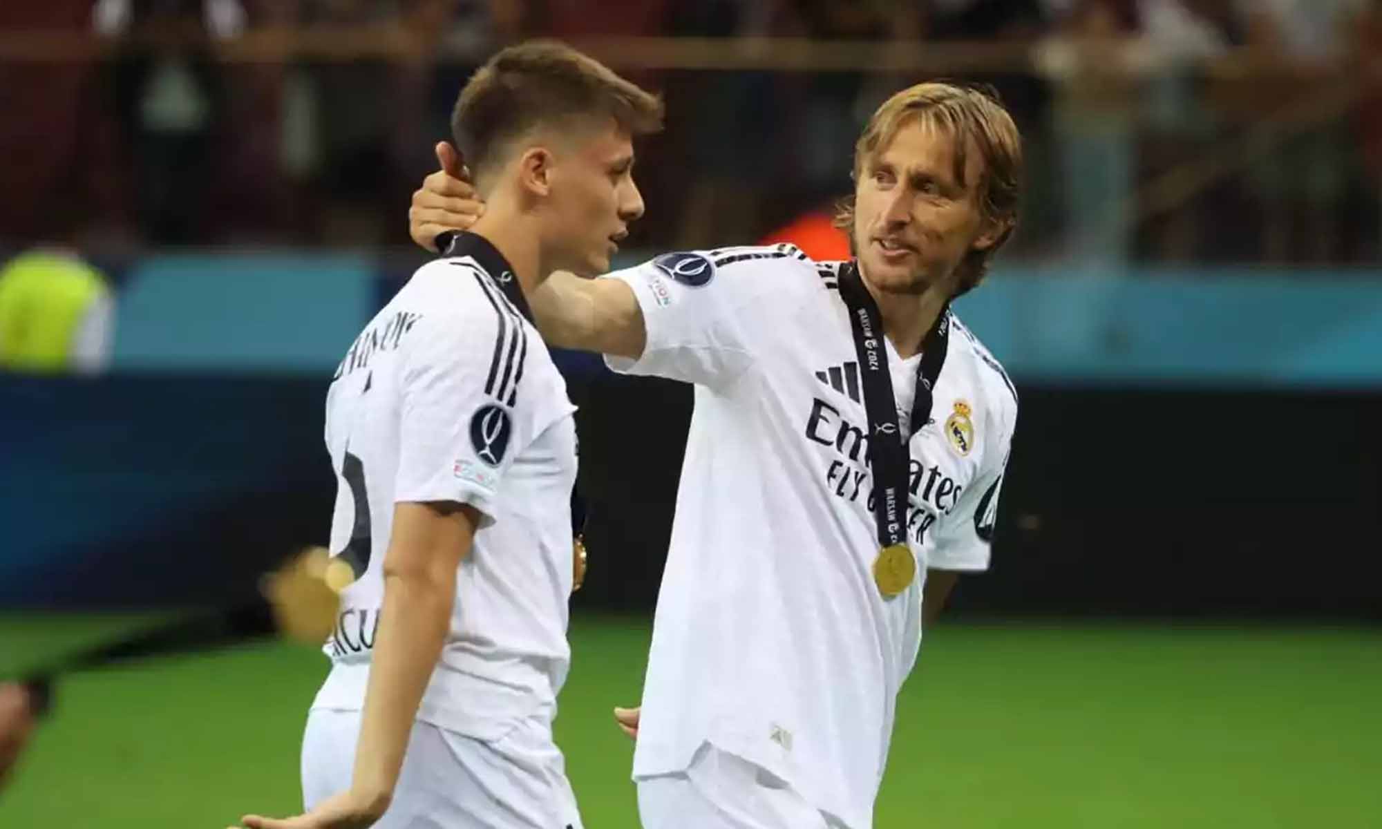 Modric escoge a Güler como sucesor y le regala su última camiseta ...