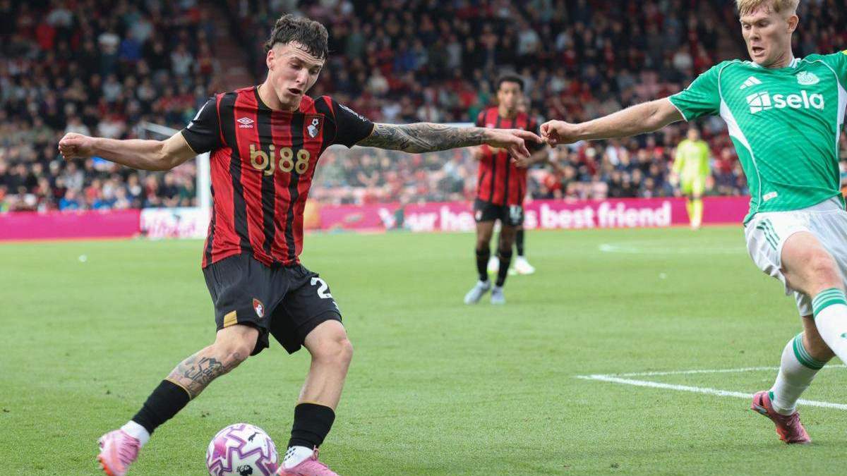 El lateral de moda de la Premier se deja querer: "Mis referentes son ...